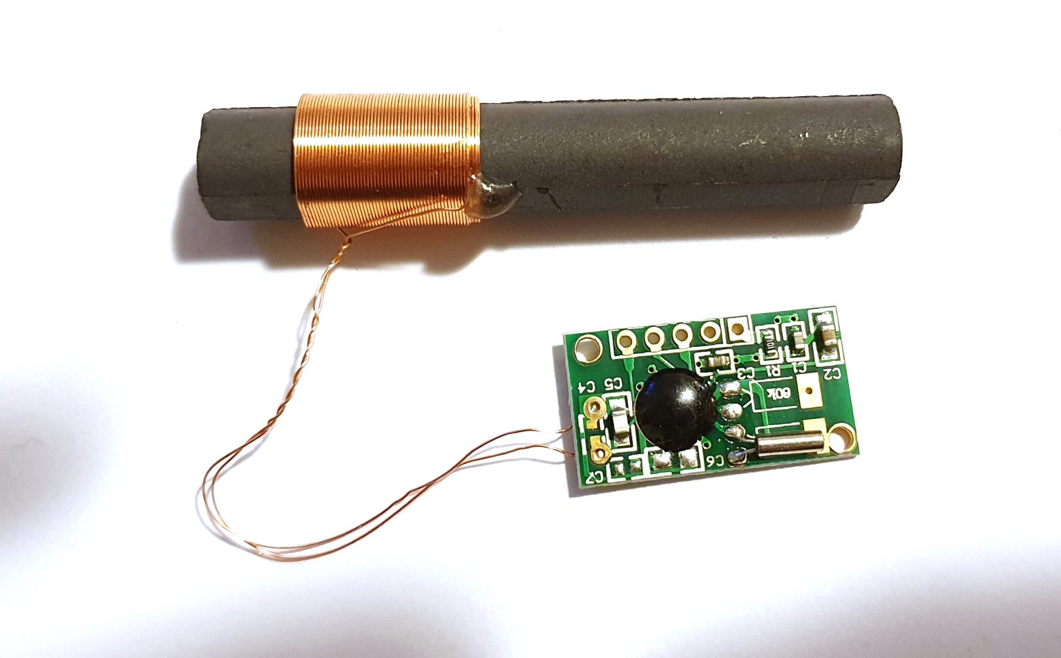 Receiving and decoding the DCF77 time signal with an ATMega/ATTiny AVR ...